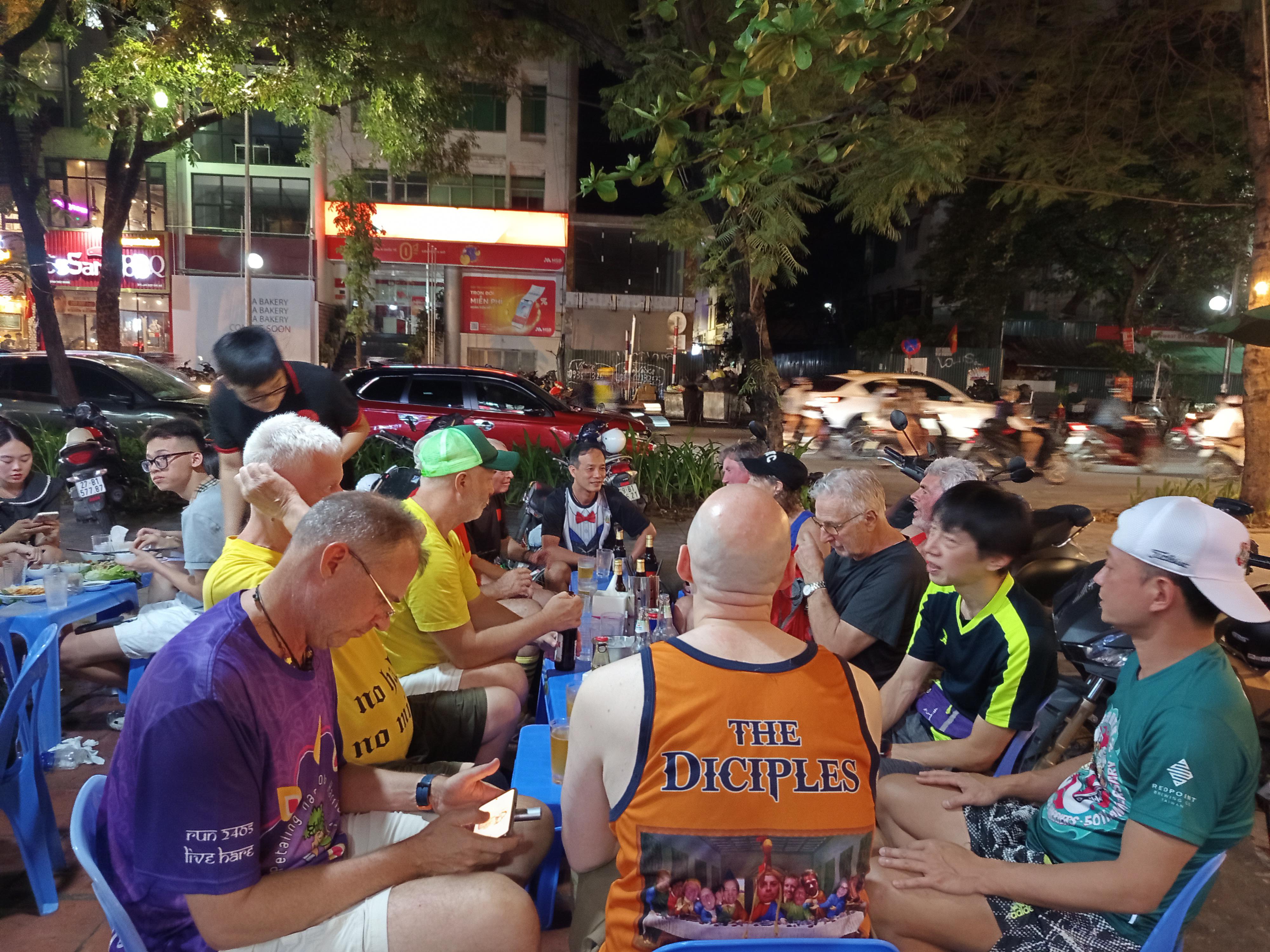 Runs Hash Flash – Hanoi Hash House Harriers